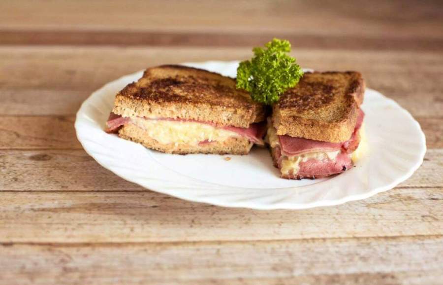 Lunch – JB's German Restaurant & Bakery